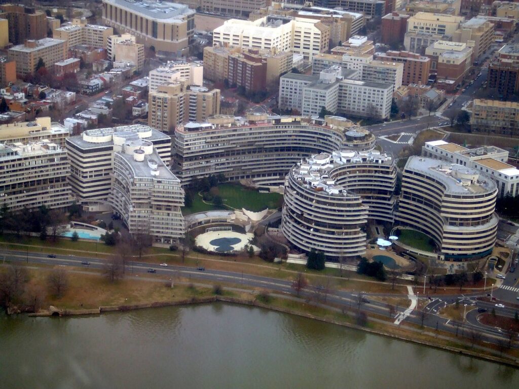 Das historische Kalenderblatt – Der Watergate-Skandal führt zu Nixon ...